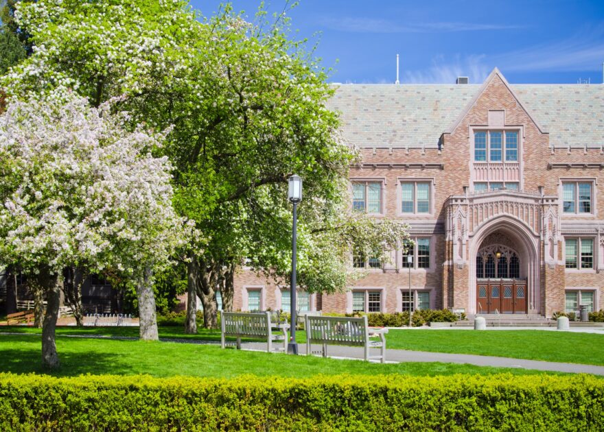 Seattle Retirement Communities | Independent & Assisted Living | Era Living
